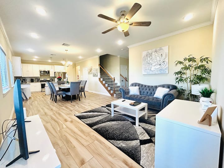 Spacious Cozy New 5br House Near Asian Town - Houston, TX