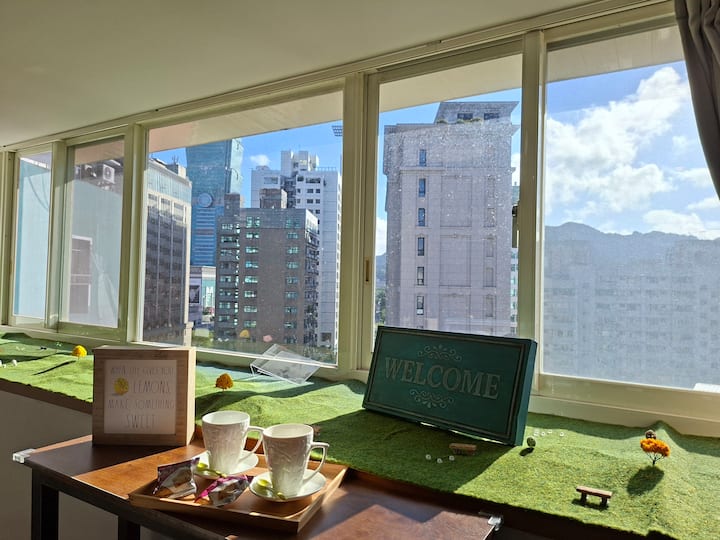 高樓101煙火房/陽光屋/吧台大客廳/全視野山景/捷運4分鐘/ticc、大巨蛋、臨江夜市/國父紀念館 - Da’an District