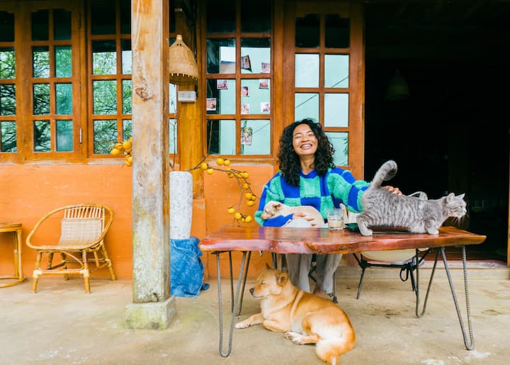 Rustic Hideaway – A Warm Double Room In Ta Van - China