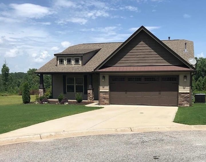 Cozy Family Home-relaxing Stay In A Quiet Setting - Seneca