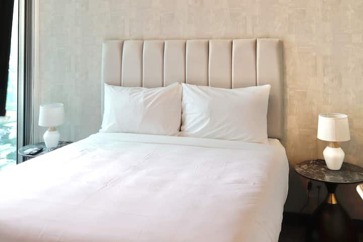 Costa Rica Skyline Escape | La Sabana 26th-floor - San José