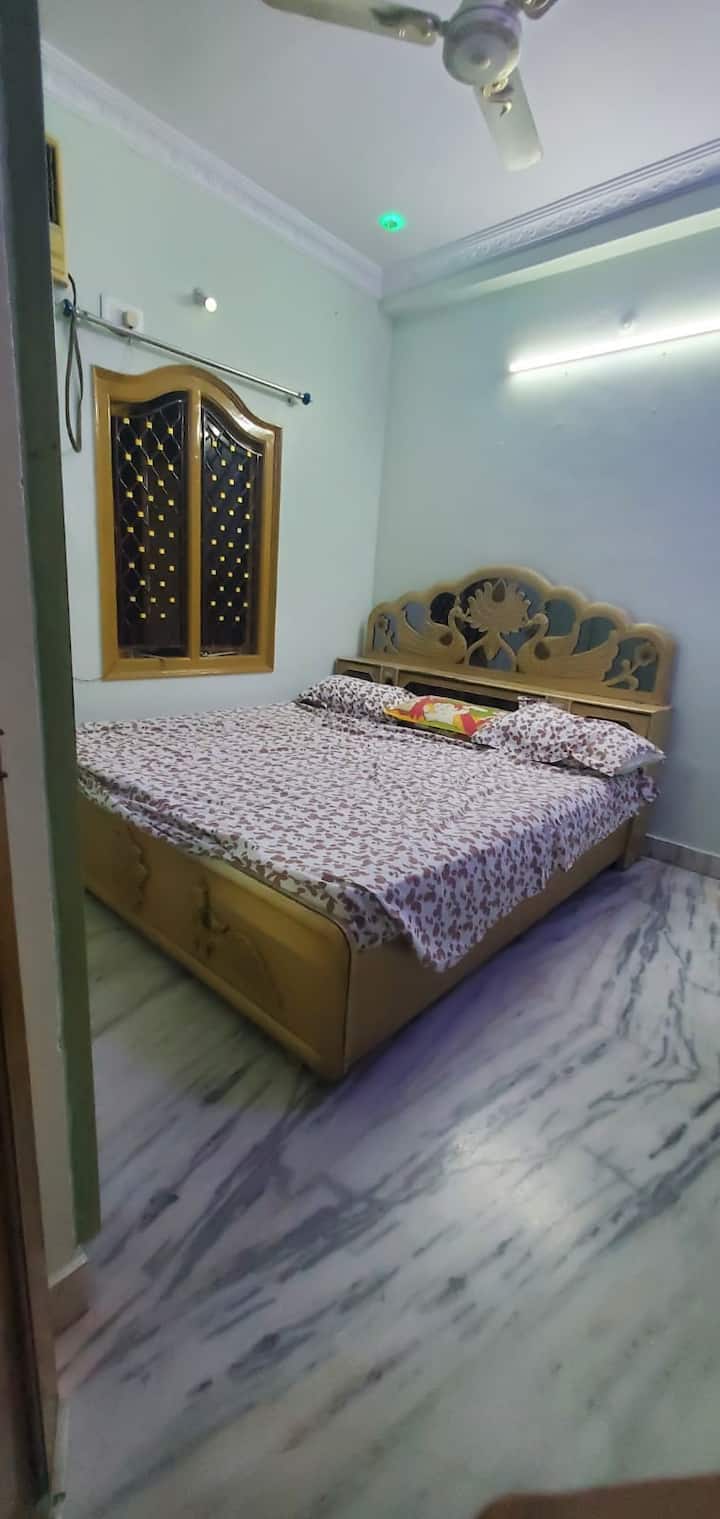 Individual House In Main Road With Furniture - Vijayawada