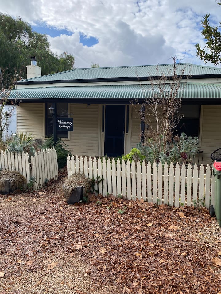 Coonawarra Cottages - Skinners Cottage - Penola