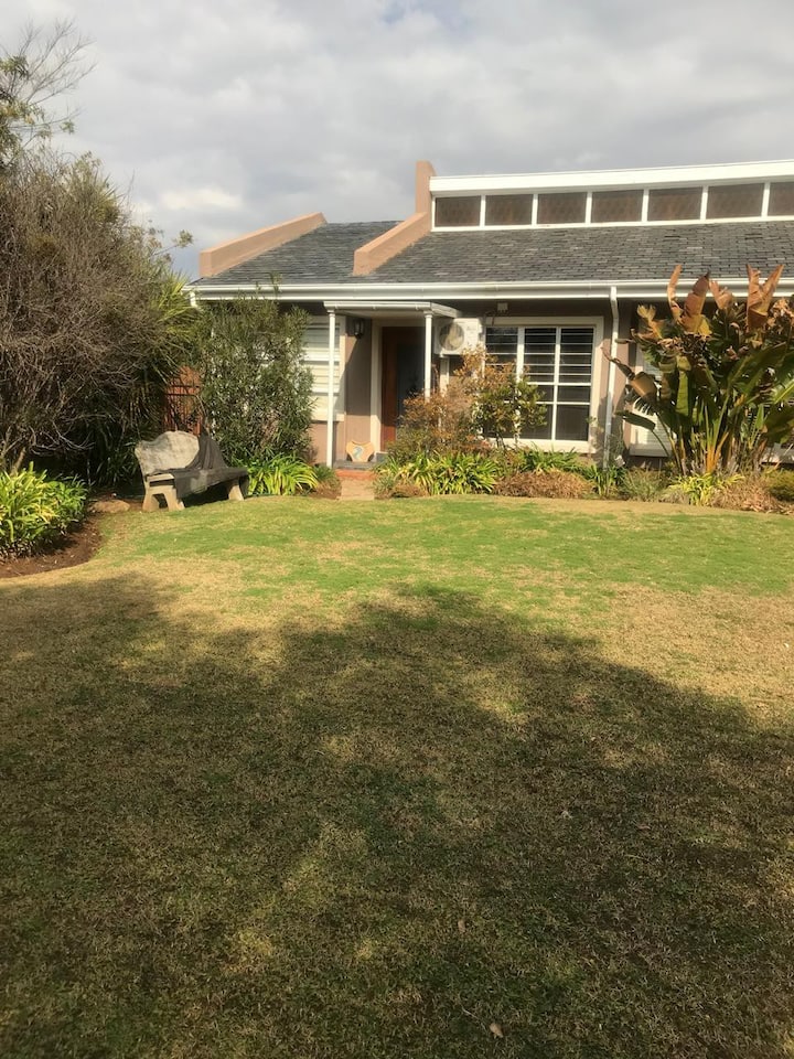 Morodi Guest House - Bloemfontein