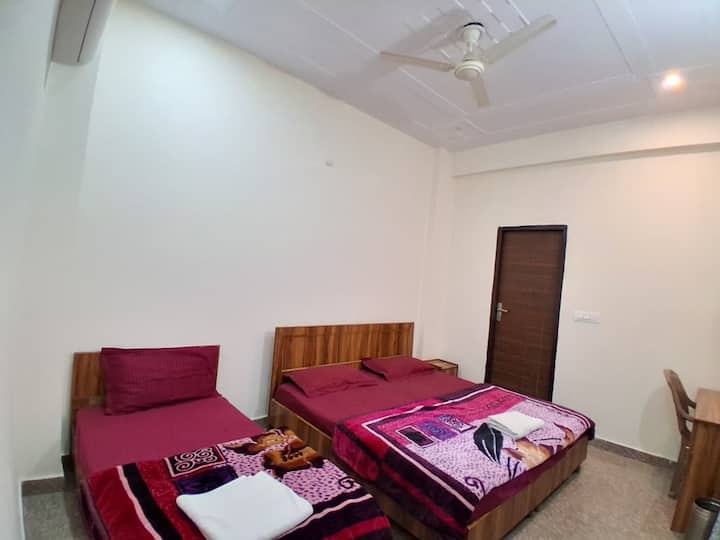 Woodspicker : Peaceful Stay Amid Hills & Forest - Rishikesh