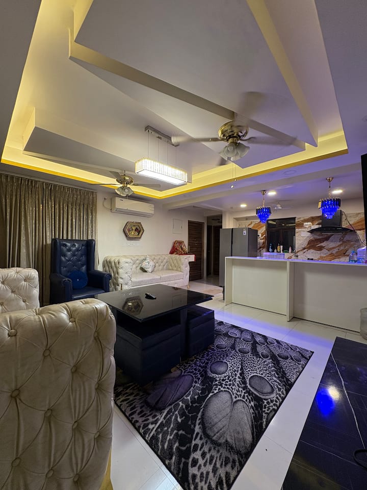 Ultra Luxury 3bhk Flat At Em By Pass - Kolkata