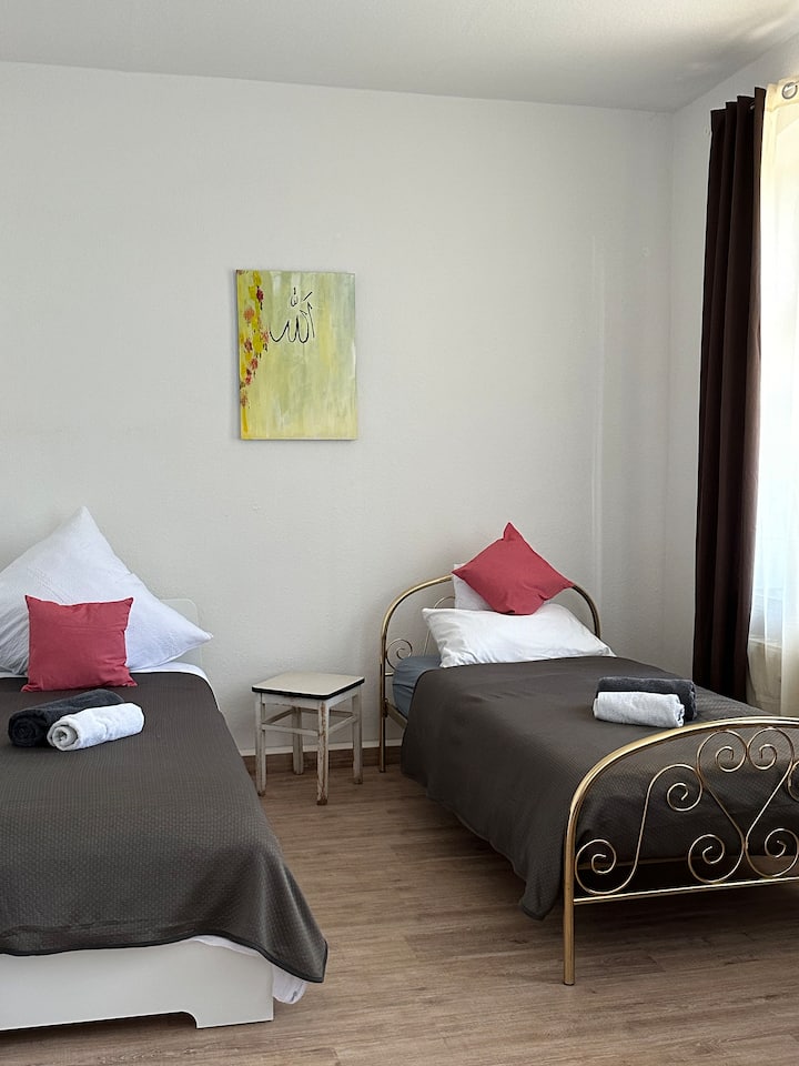 Goliat - Ferienwohnung Für Bis Zu 4 Personen - Chemnitz