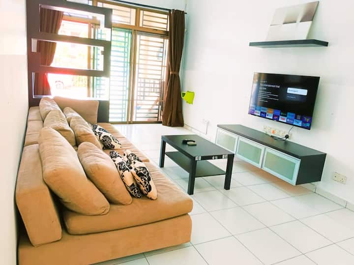 4br12pax Taman Lagenda Kulai Near Kulai Toll Lotus - Kulai