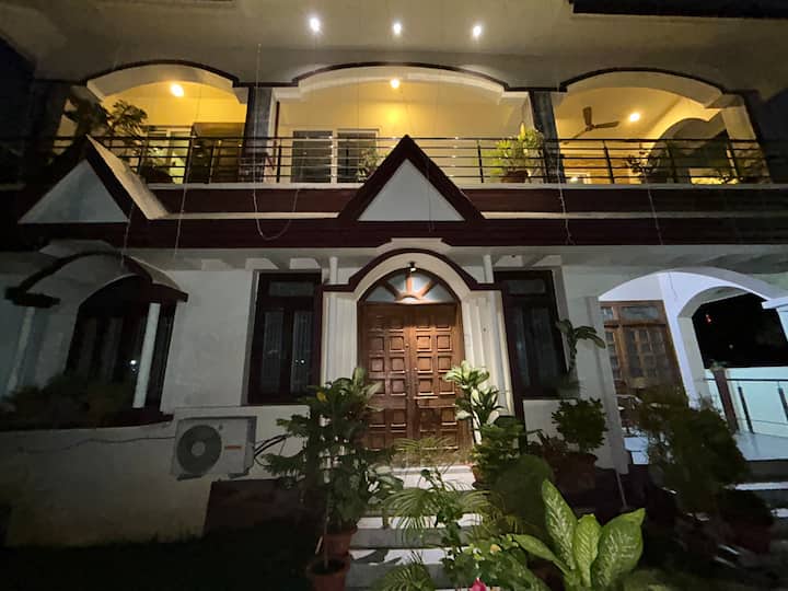 3 Bhk Floor In Independent House - Green & Serene - India