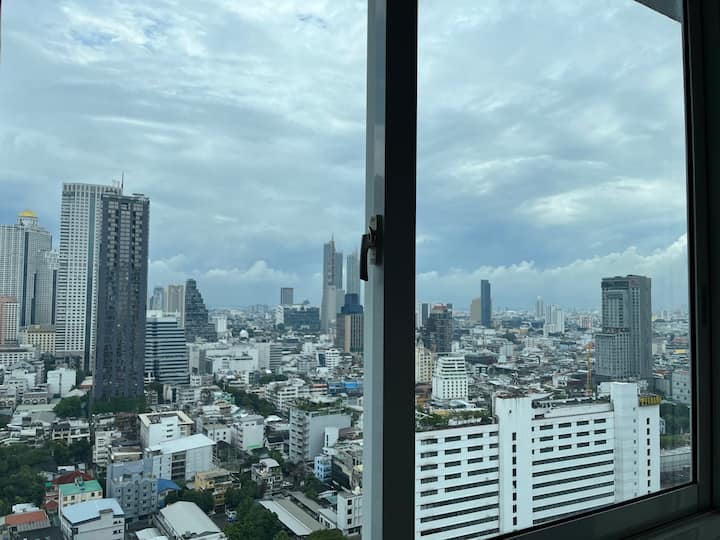 绝佳城市景观L Bts Chong Nonsi L 是隆路夜景公寓｜高速Wi-fi - Bang Rak