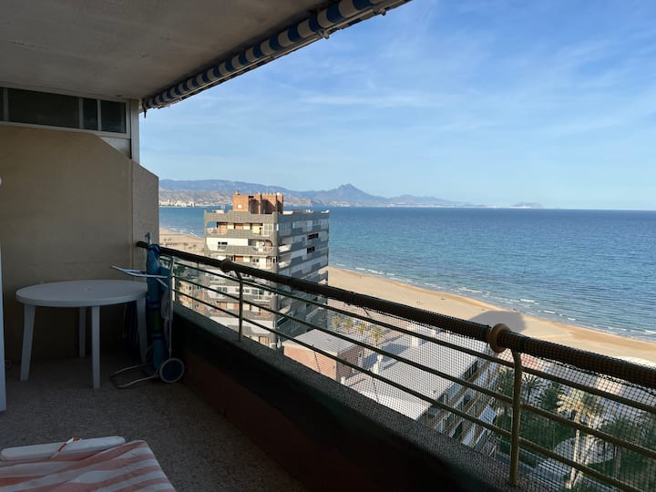 Frente Al Mar: Apartamento Con Vistas De Ensueño - Alicante