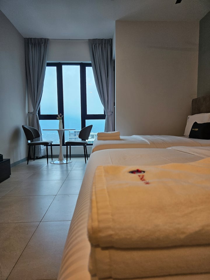 Premium Studio Suite @ 22 Macalisterz - 3 - George Town