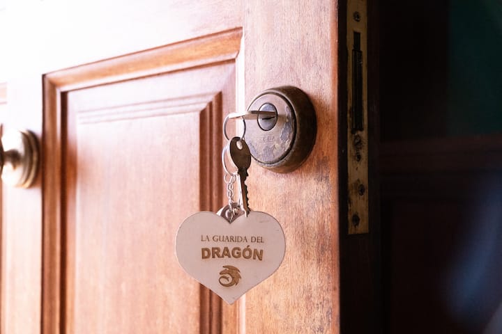 La Guarida Del Dragón - Pantón