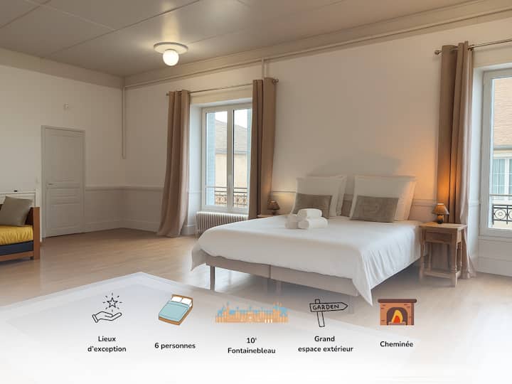 Maison • Extérieur/cheminée • 10' Fontainebleau - Nemours