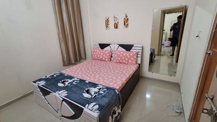 2bhk With Ac Bedroom Near Raiya Chowkdi Prime Area - Gujarat