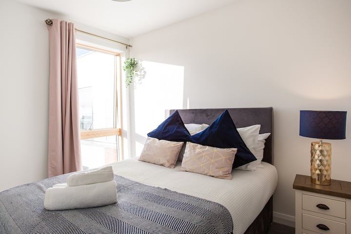 Stunning 2br, Heart Of City Gem - Belfast