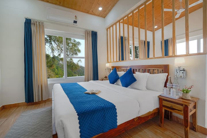 Hillside Luxe Suite W/ Shared Pool Near Chandigarh - Nahan