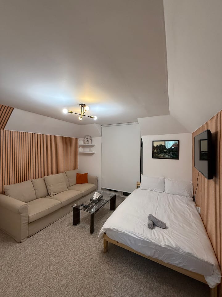 Chelsea Studio Near Sloane Square & Knightsbridge - London