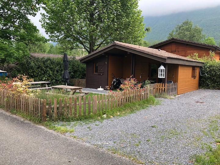 Chalet Bois Dans Un Camping - Doussard