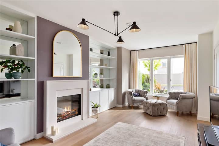 Delgany Large 4 Bed House - Comfortable And Cosy - Greystones