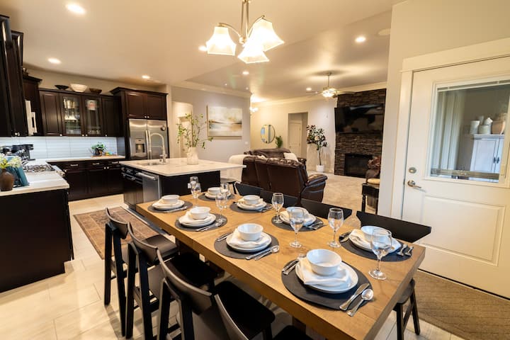 Pasco 3br Private Luxury + Ev + Large Fenced Yard - Pasco, WA