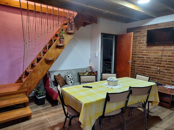 Hospedaje "La Casa De Ruth" - Centenario