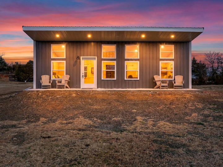 Hunter’s Cabin - King Beds - Near Talimena Drive - Talimena State Park, Talihina