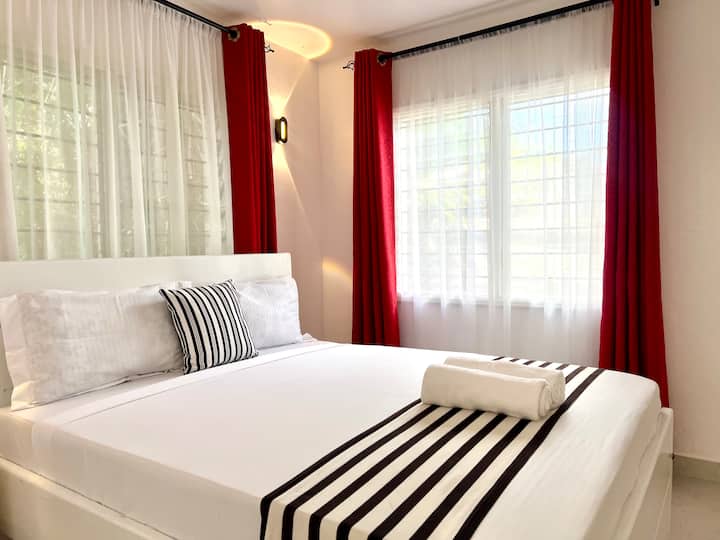 Cozy 1br House Nyali/ Pool/parking/wifi - Mombasa