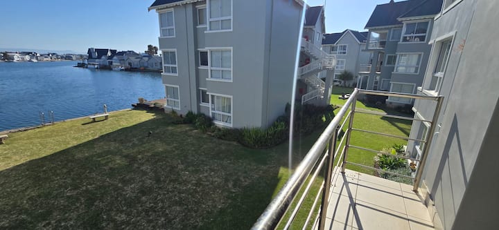 Kingston 15 - Jeffreys Bay