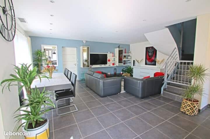 Superbe Villa Apaisante - Lunel