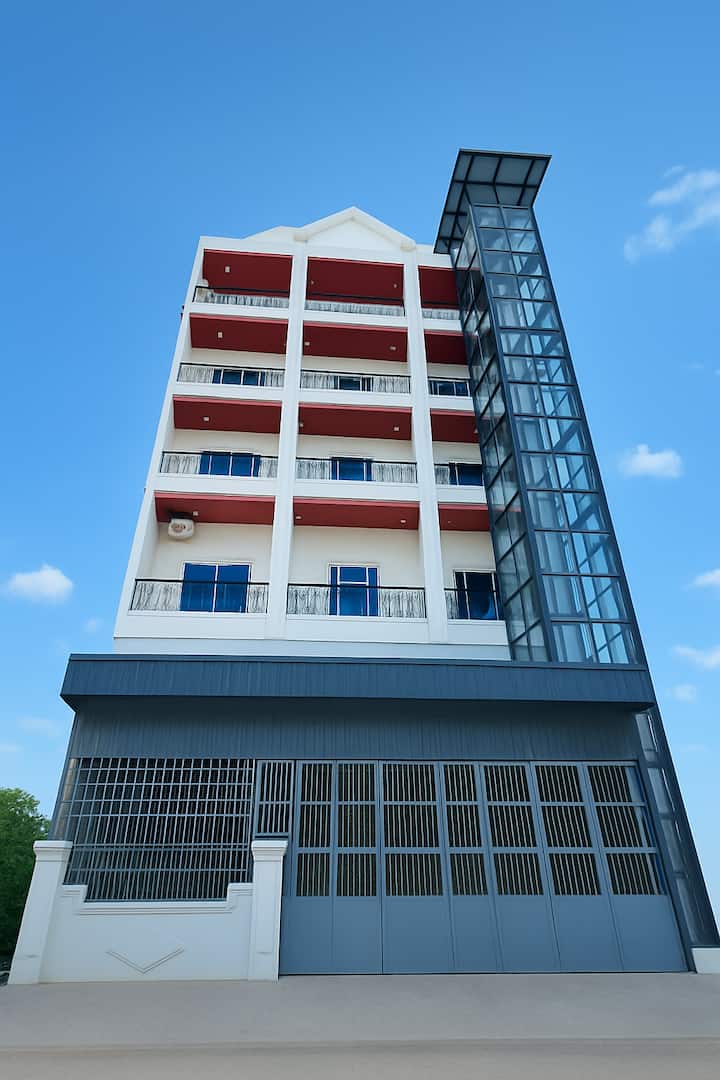 A Whole Building For Rent Long And Short Term. - 