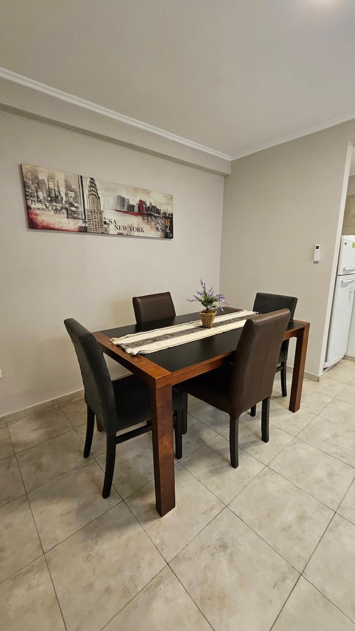 Céntrico Departamento.  Cerca De Todo. - Bragado