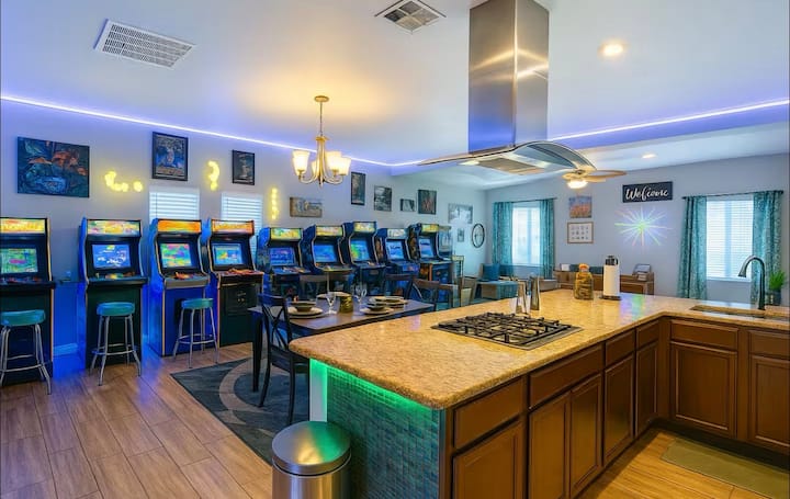 Fun House Extreme Adventure Near Wet N Wild. - Santa Teresa, NM