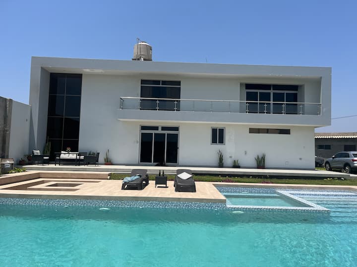 Casa De Campo En Moche:el Jardín De Casater - Trujillo