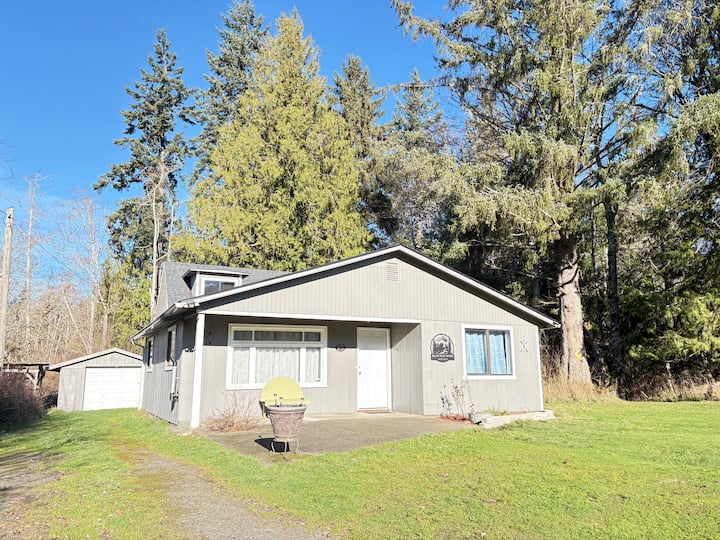 Black Bear Brook Creek Retreat Near Olympic Np - Lake Crescent, WA