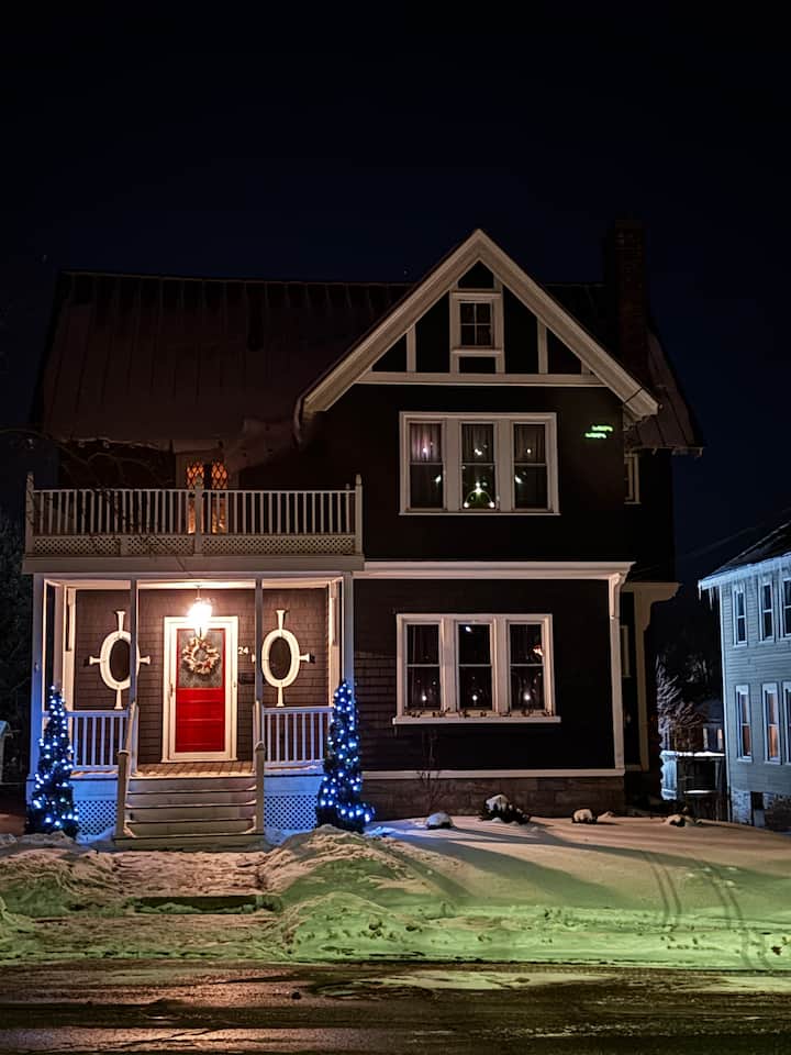 Discount Downtown: Walk To Dining+23 Min To Skiing - Rutland, VT