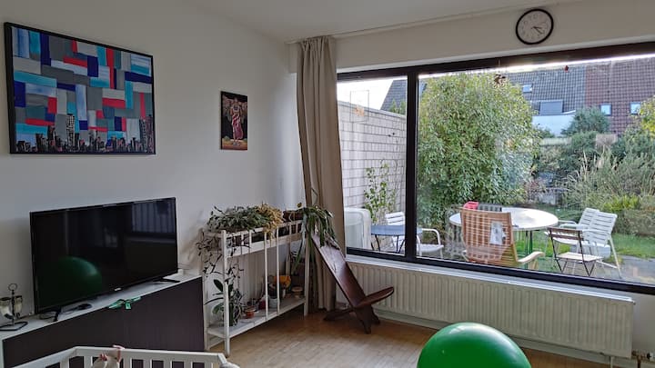 Ruhiges Haus Vier Haltestellen Vom Dom/hbf - Cologne