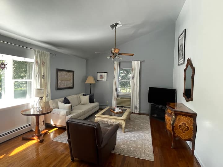 Pet Friendly•spacious• Easy Parking/transit - The Bronx, NY