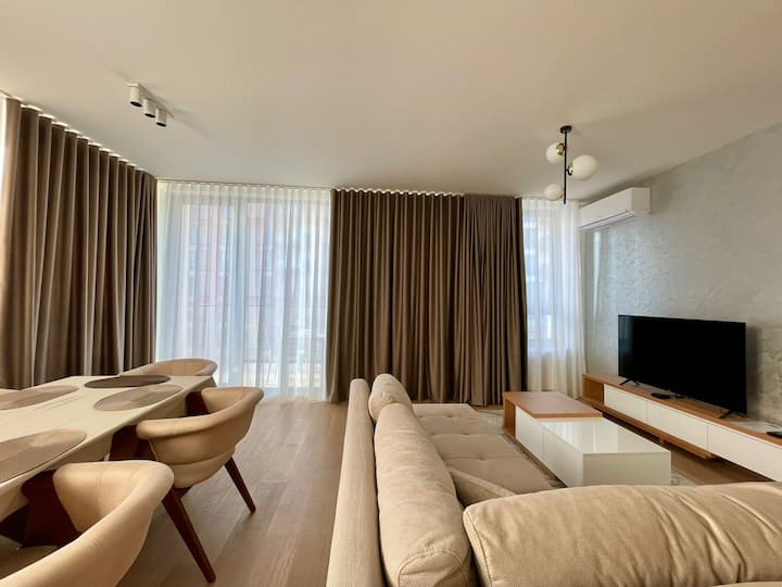The Grand Horizon  – Luxury Two Bedroom @ Bw - Belgrado