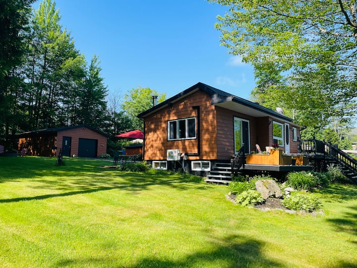 Charming Cottage With Access To Lake Magog - Magog