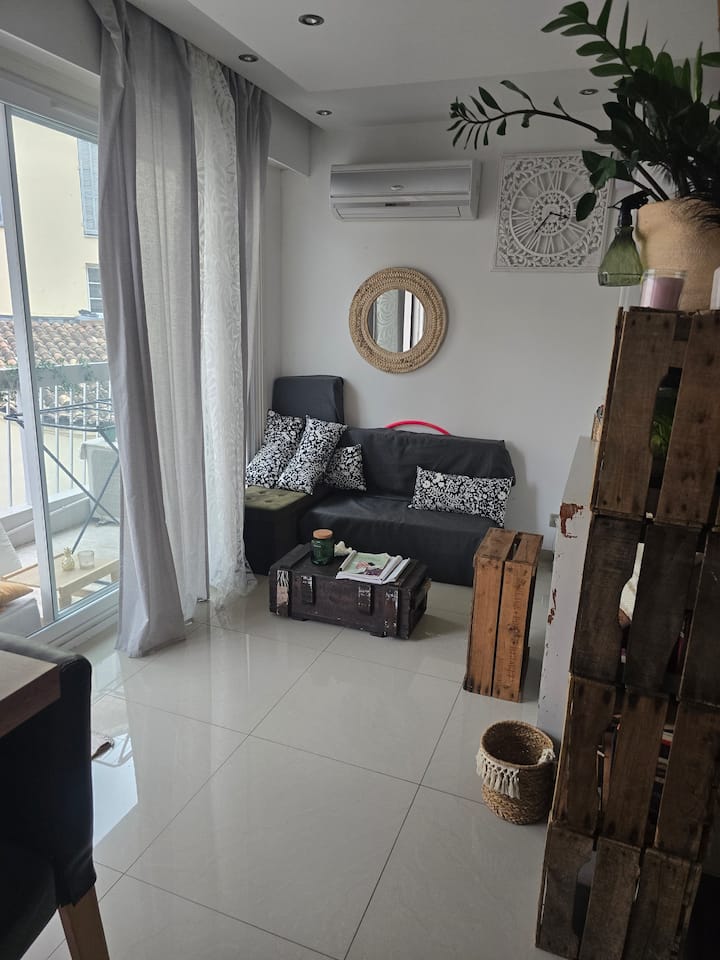 Petit Nid Lumineux - Le Cannet