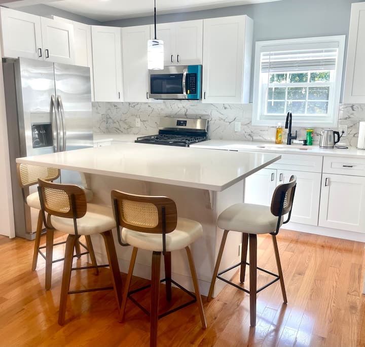 Brand New 2 Br 1st Floor Apt In Rosedale Home - Valley Stream, NY