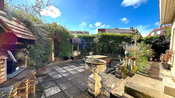 Le Joffre Xxl: Pour 6 Avec Extérieur - Dijon