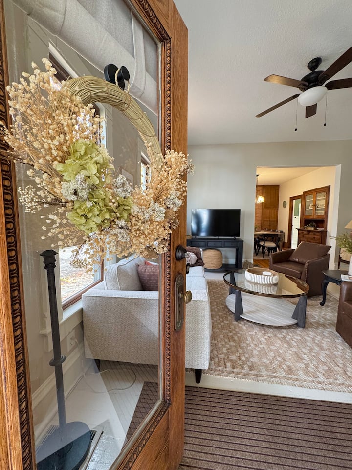 The West Main 6br4ba - Fort Wayne, IN