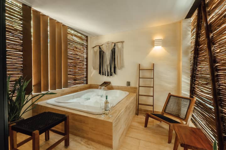 Romantic Loft W/ Private Jacuzzi + Pool - Mexico