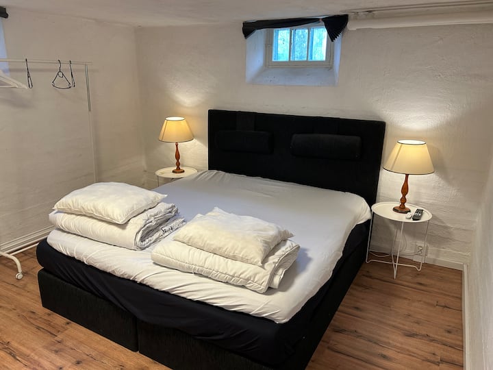 Mysig Central Källarlägenheten Vid Brofästet - Kalmar