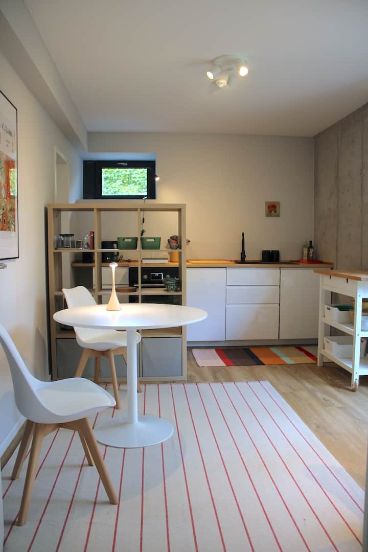 Modern, Hell, Gemütlich, Mit Spektakulärem Garten - Reinbek