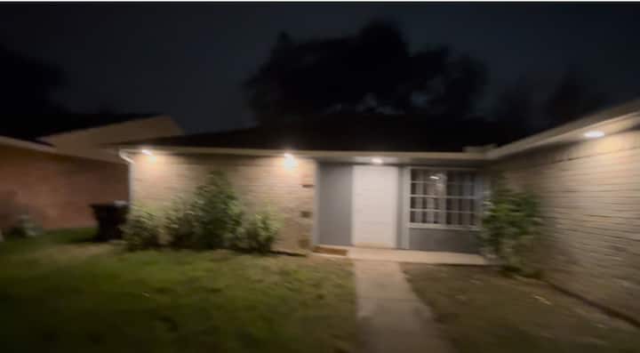 4 Bedrooms Only 15 Minutes From Bush Int Airport. - Houston, TX