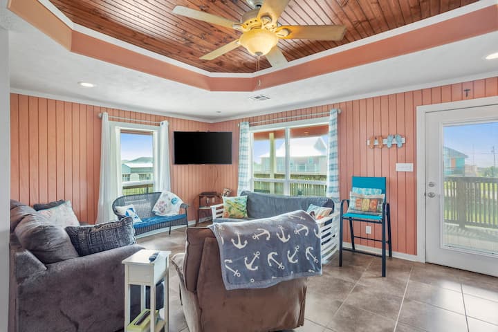 Cozy 2 Bedroom House With All The Amenities - Holly Beach, Cameron