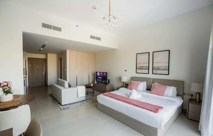 Yas Island Studio, Balcony, Waterpark/ferrari View - Abu Dhabi